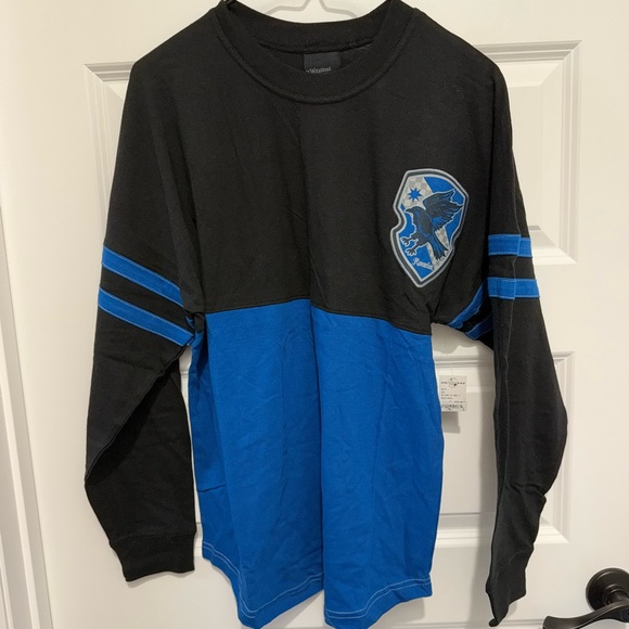 Universal Studio | Tops | The Wizarding World Of Harry Potter Ravenclaw ...